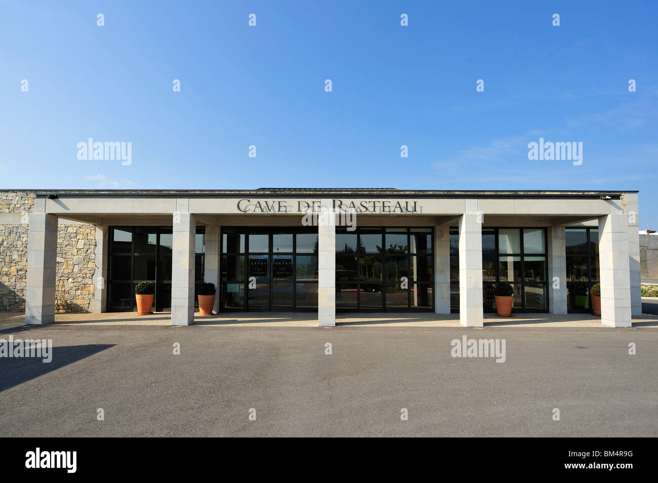 Rasteau hi-res stock photography and images - Alamy