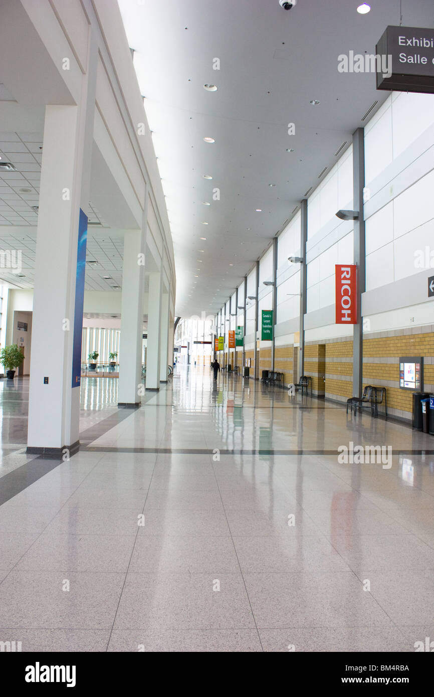inside interior large convention centre hall building daylight Stock ...