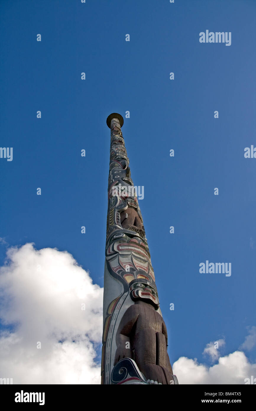 Totem pole in Windsor Great Park, England Stock Photo - Alamy