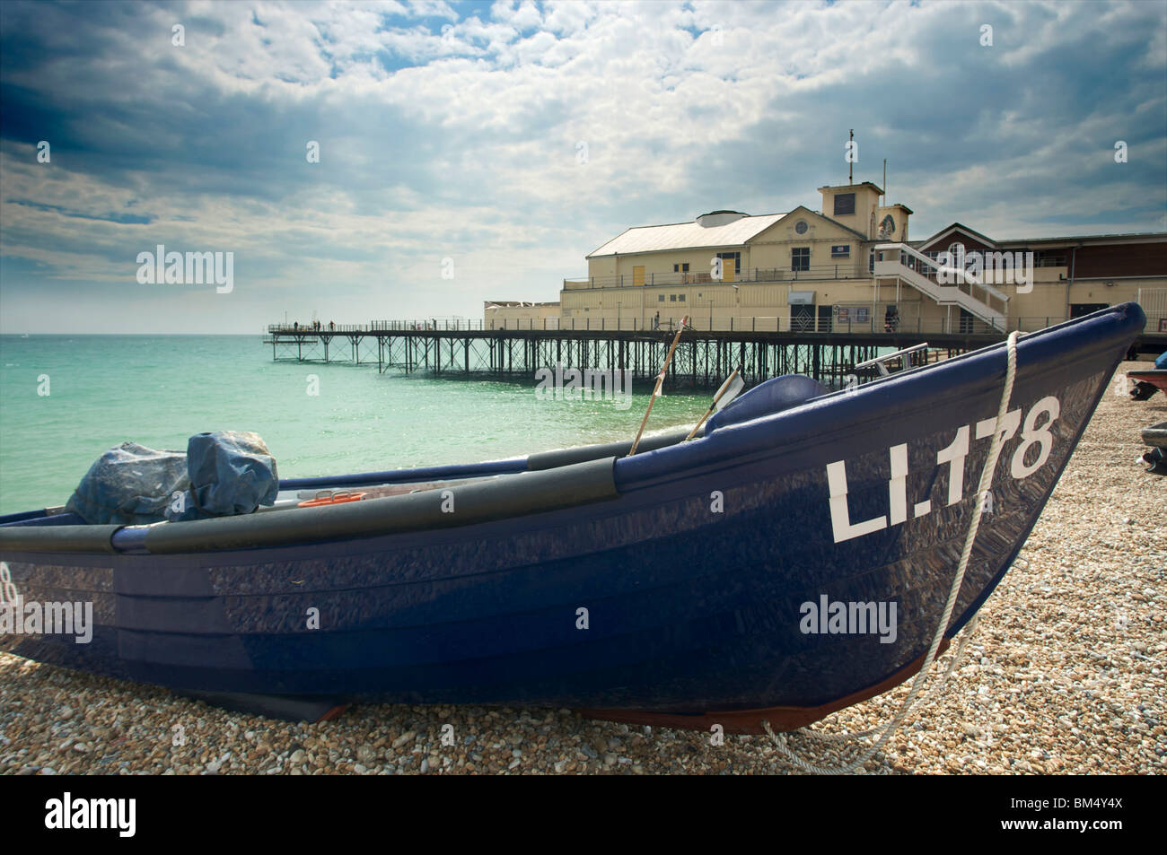 Bognor regis pier with fishing boat in the foreground - 15 May 2010 ...