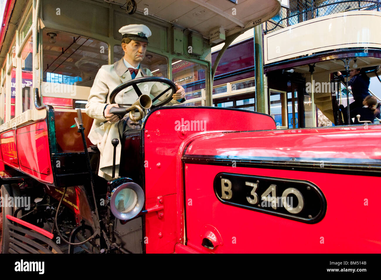 B-type Motorbus from 1911 in The London Transport Museum, England, UK ...