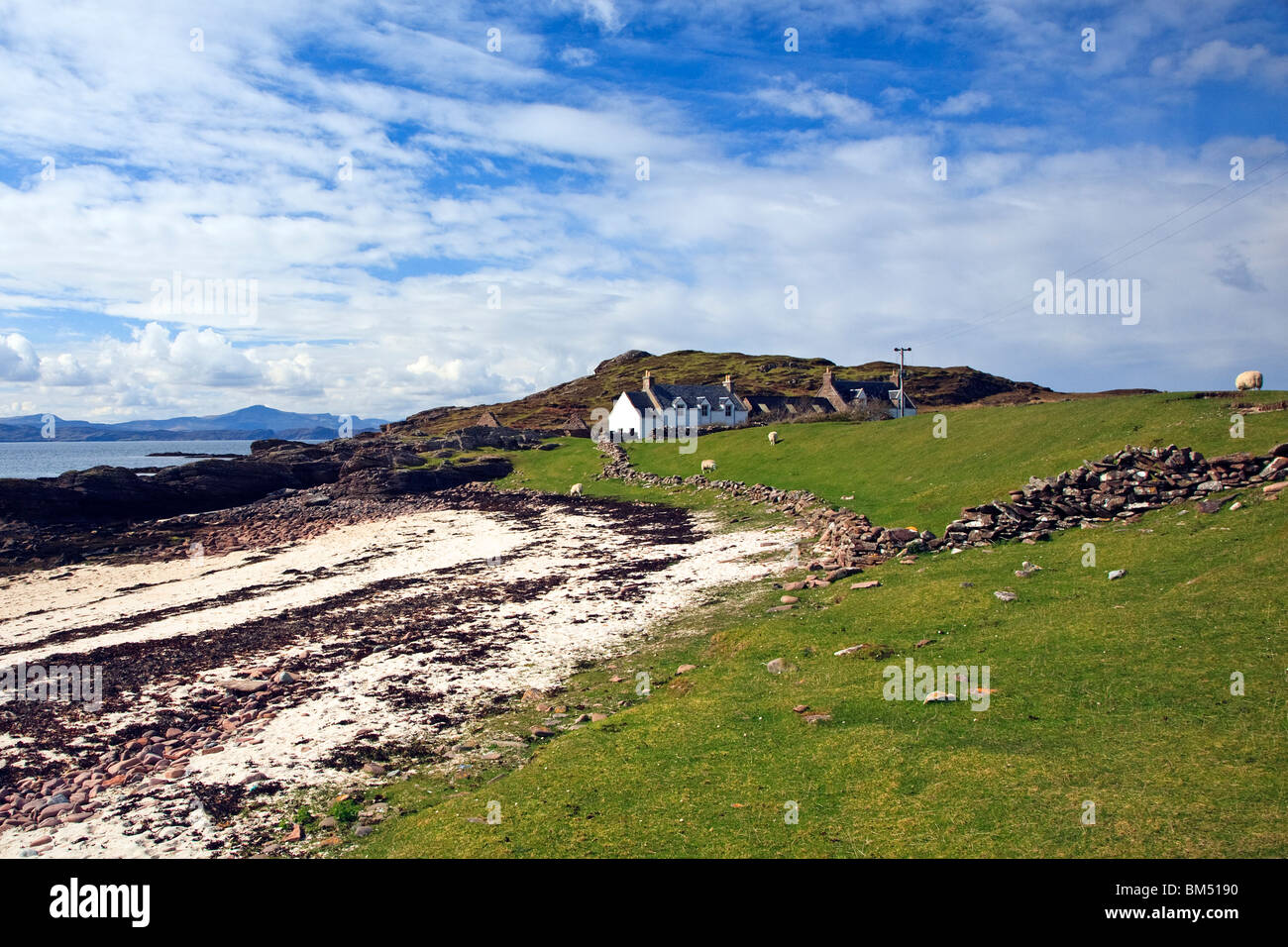 Remote house uk hi-res stock photography and images - Alamy