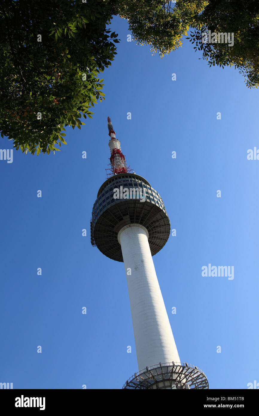 Seoul tower seoul hi-res stock photography and images - Alamy