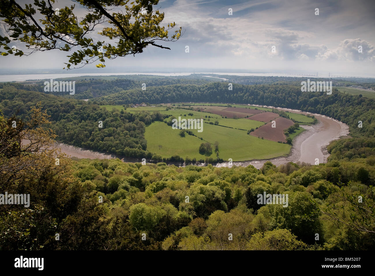 THE RIVER WYE AND CHEPSTOW FROM EAGLES NEST WYE VALLEY VIEW POINT Stock ...