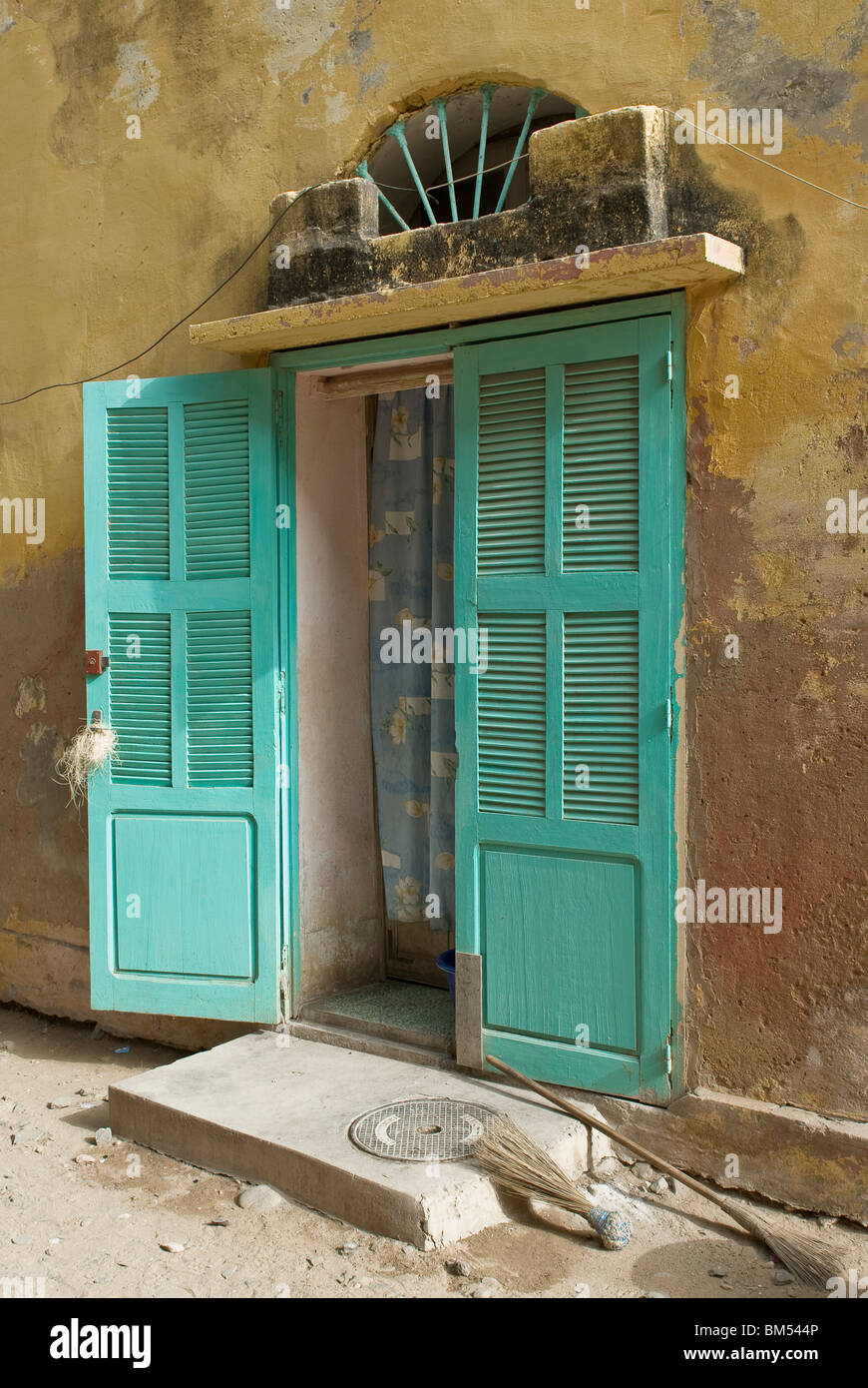 Colonial architecture africa hi-res stock photography and images - Alamy
