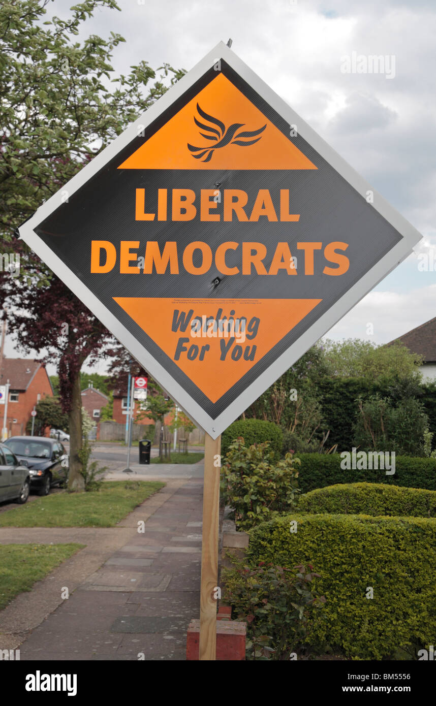 Coalition government uk hi-res stock photography and images - Alamy