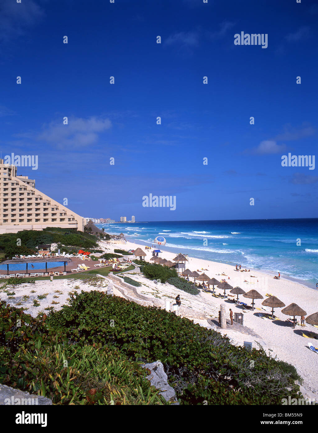 Sightseeing boat cancun hi-res stock photography and images - Alamy