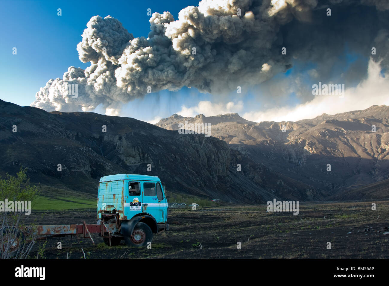 Iceland volcano ash hi-res stock photography and images - Alamy