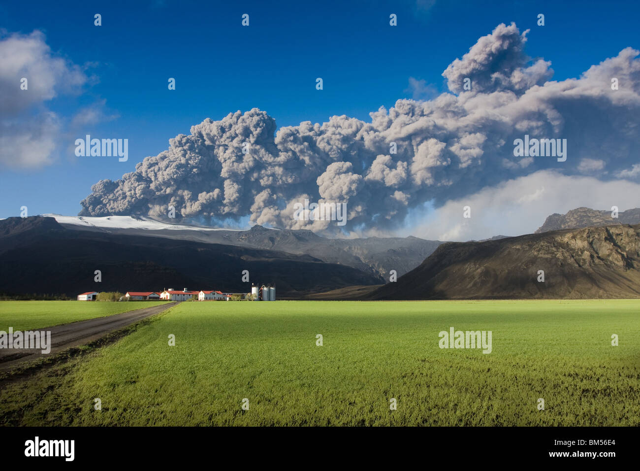 Eyjafjallajokull volcano erupting in Iceland spewing ash into the air ...