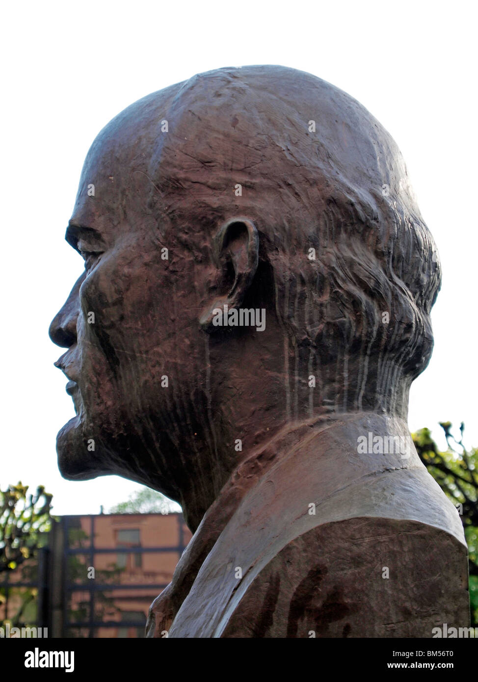 Bust of lenin hi-res stock photography and images - Alamy