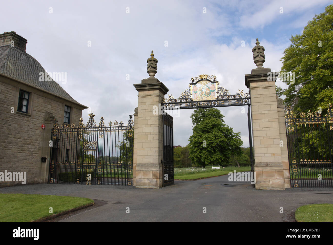 Floors castle, kelso scotland hi-res stock photography and images - Alamy
