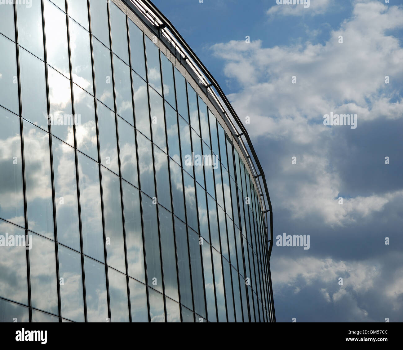 New wembley stadium construction hi-res stock photography and images ...