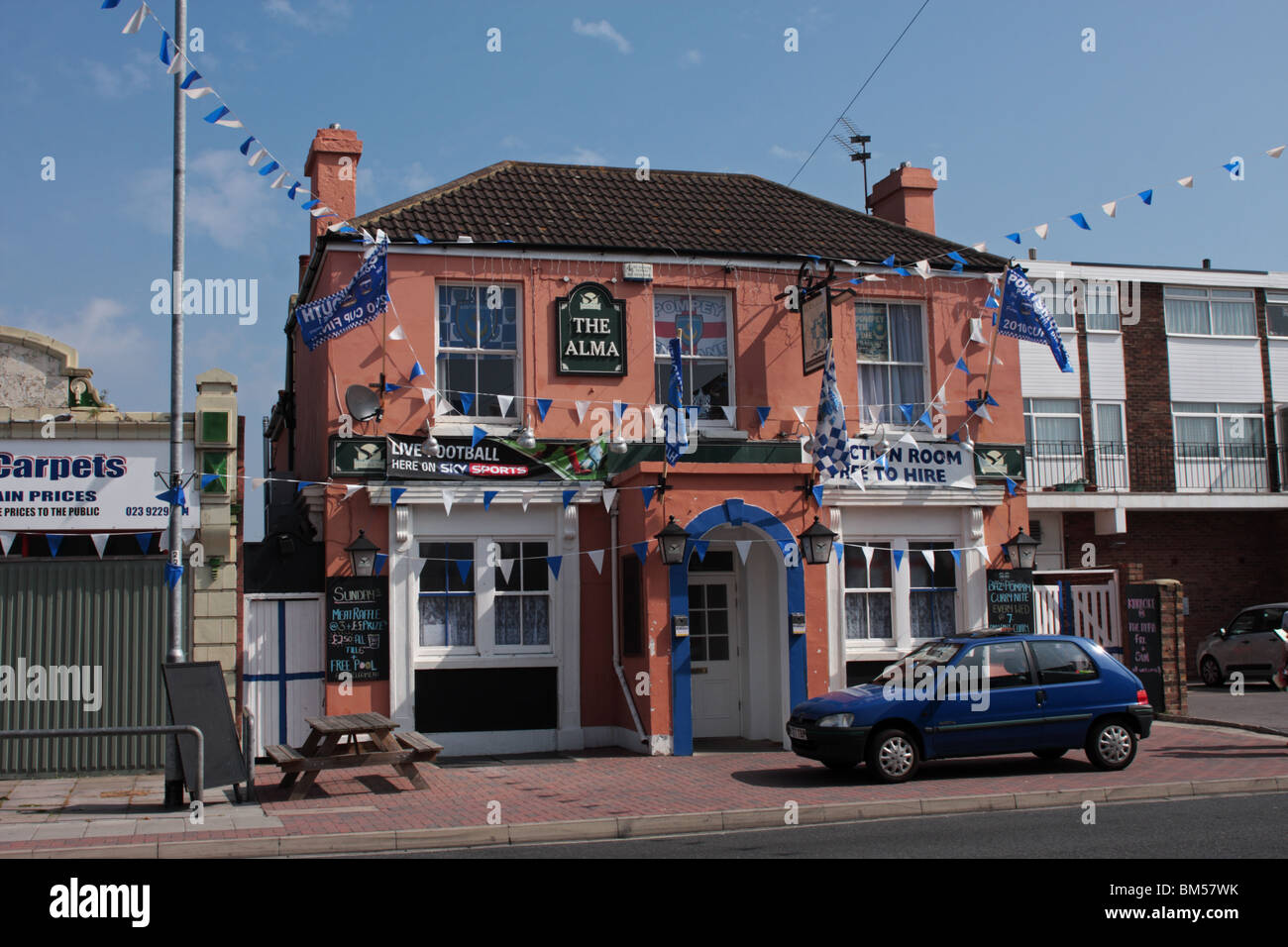 Alma inn public house hi-res stock photography and images - Alamy