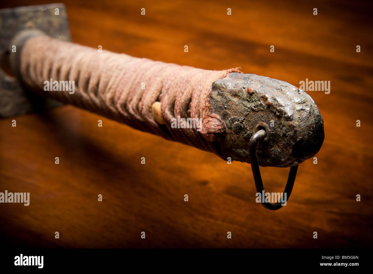 Japanese Samurai Sword, Handle & Pommel, England Stock Photo - Alamy