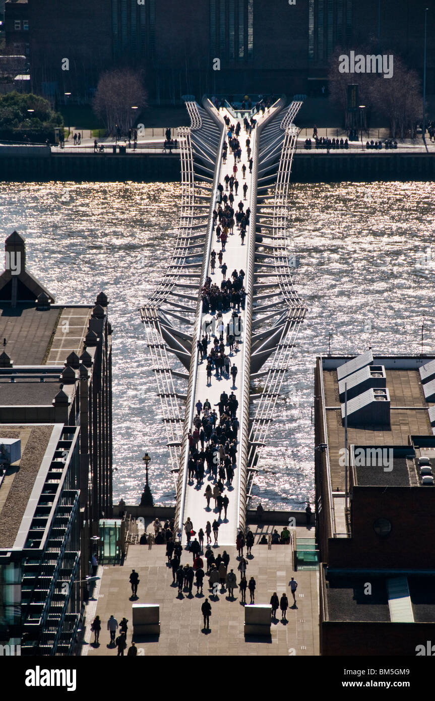 Birds eye view london hi-res stock photography and images - Alamy
