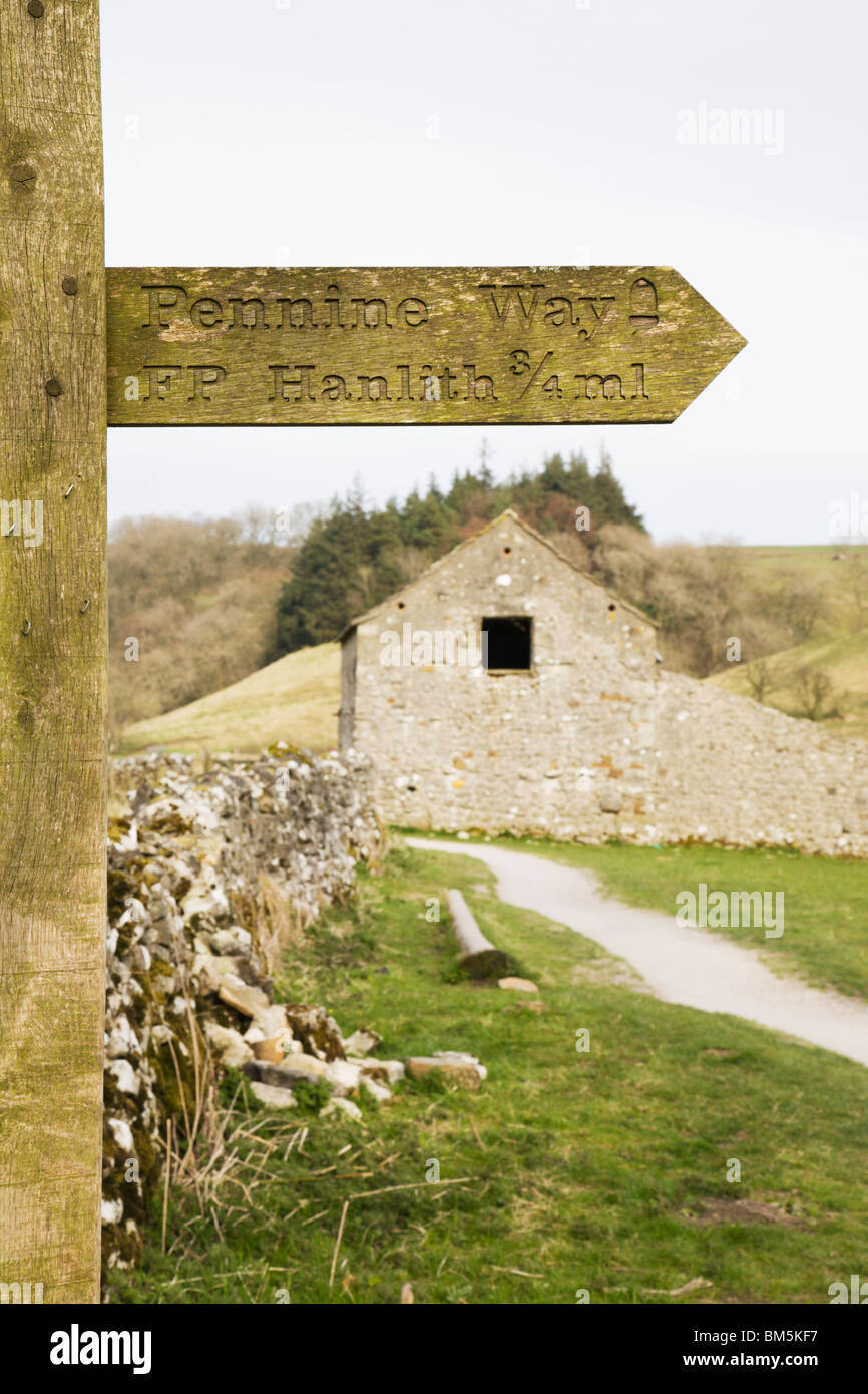 Sign yorkshire dales hi-res stock photography and images - Alamy