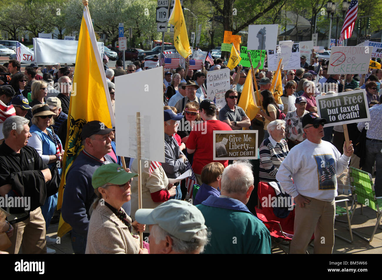American Tea Party protesters outside the Westchester County Center ...