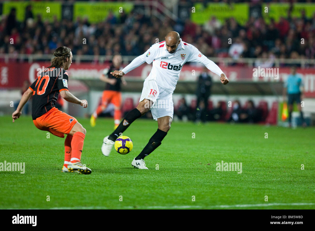 Kanoute about to shoot Stock Photo - Alamy