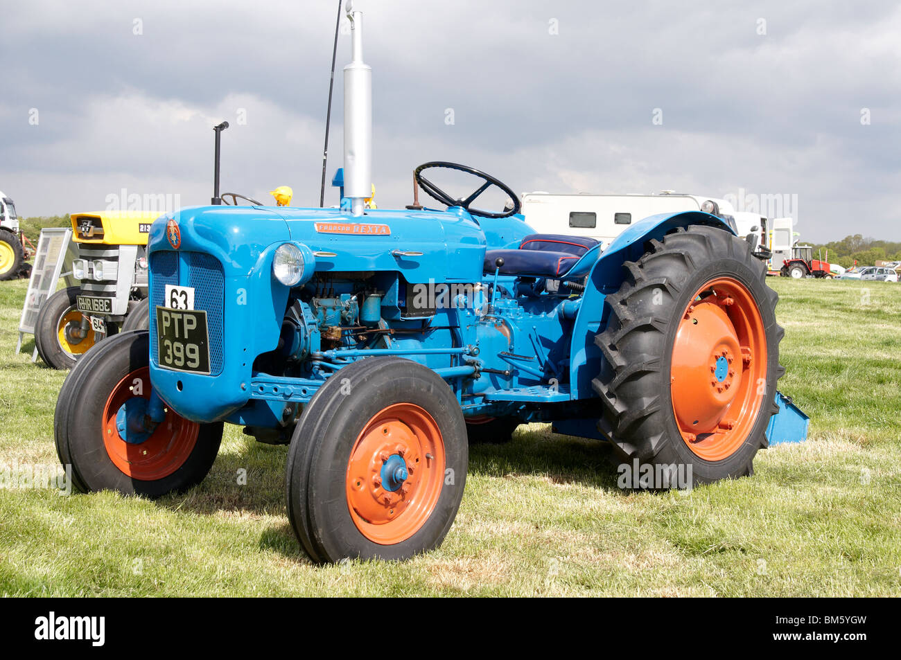 1950s farm tractor hi-res stock photography and images - Alamy