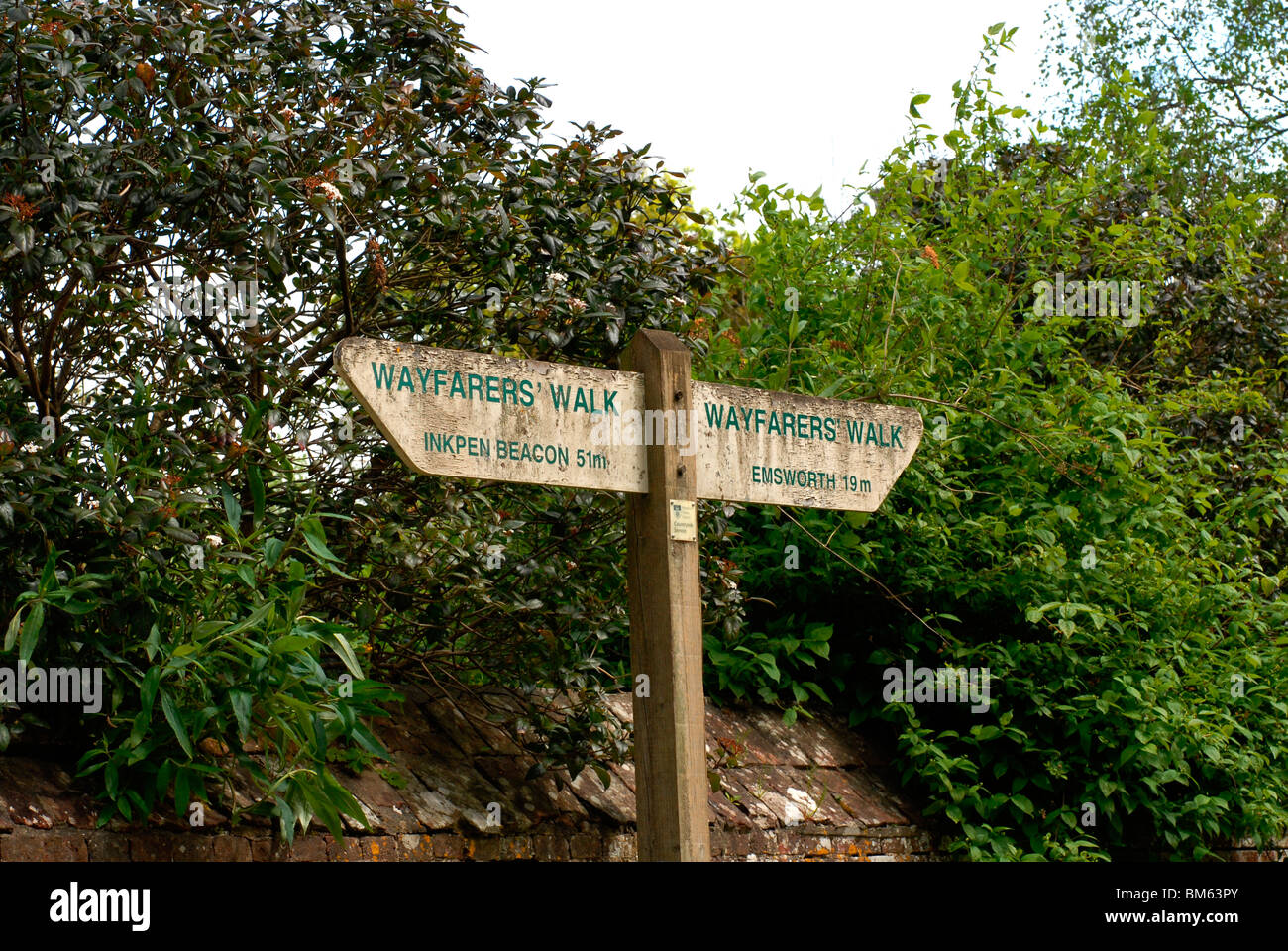 Footpath sign for Wayfarers Walk Stock Photo - Alamy