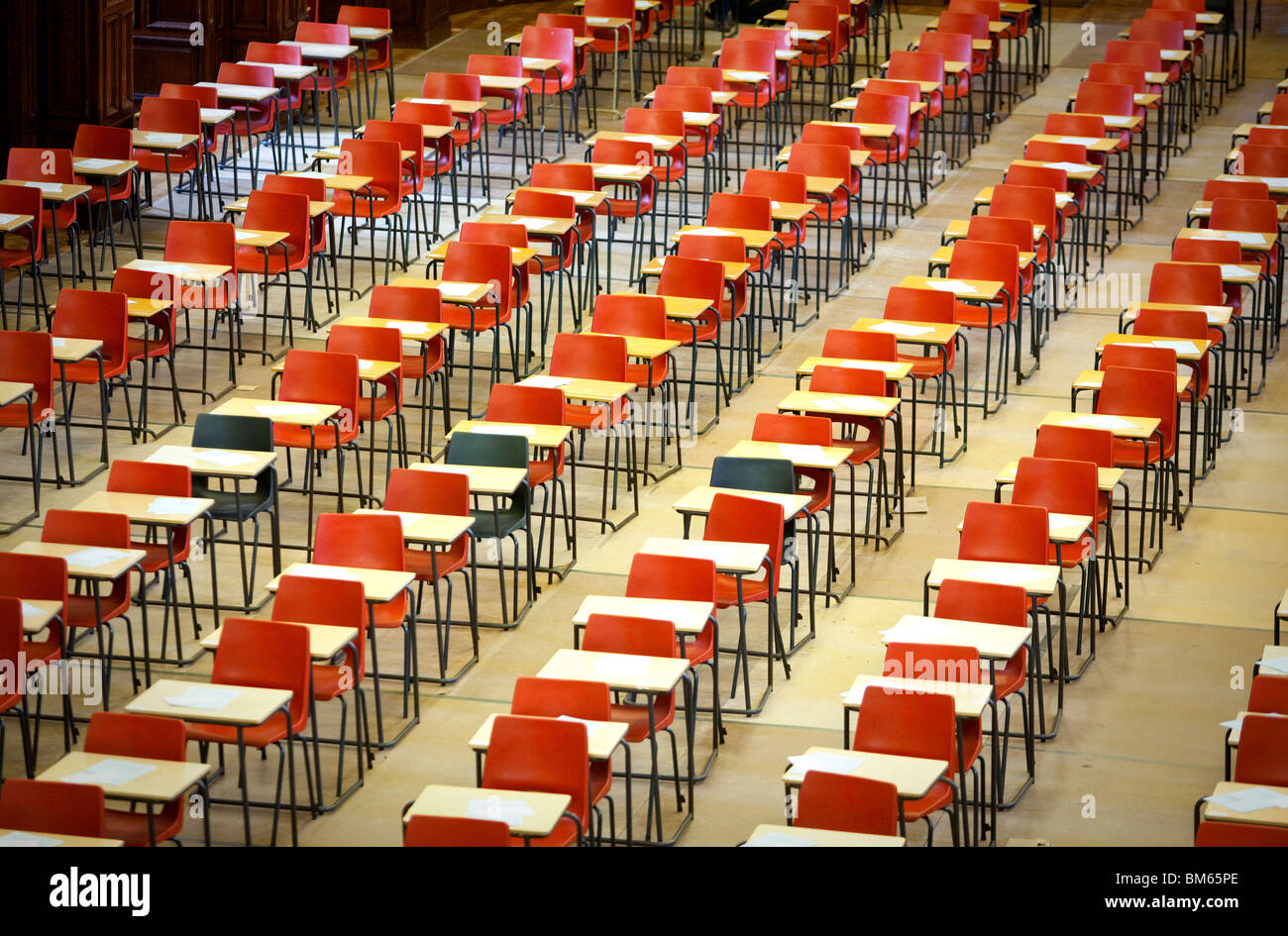 Exam hall hi-res stock photography and images - Alamy