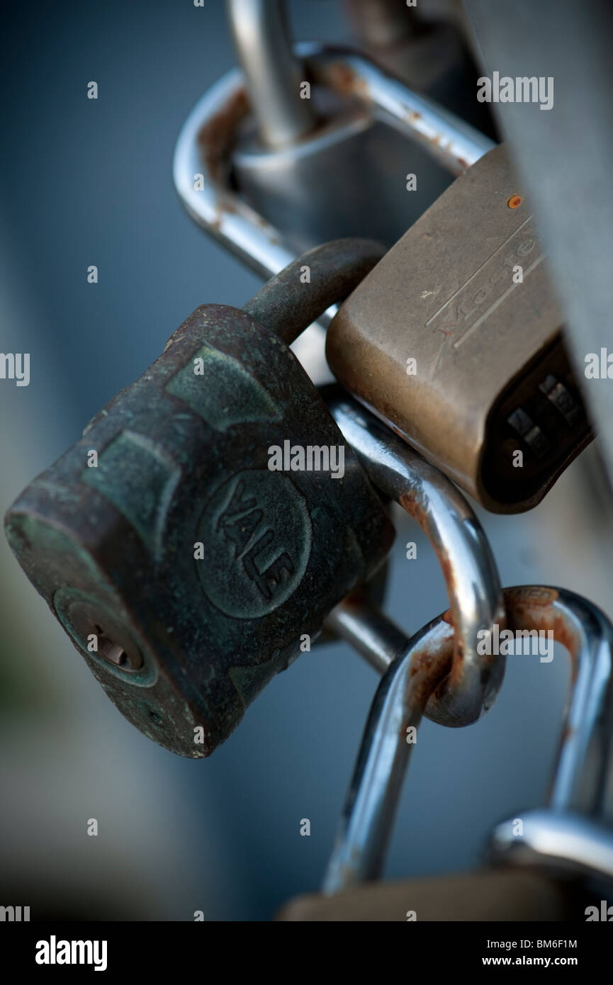 Interlocked padlock hi-res stock photography and images - Alamy