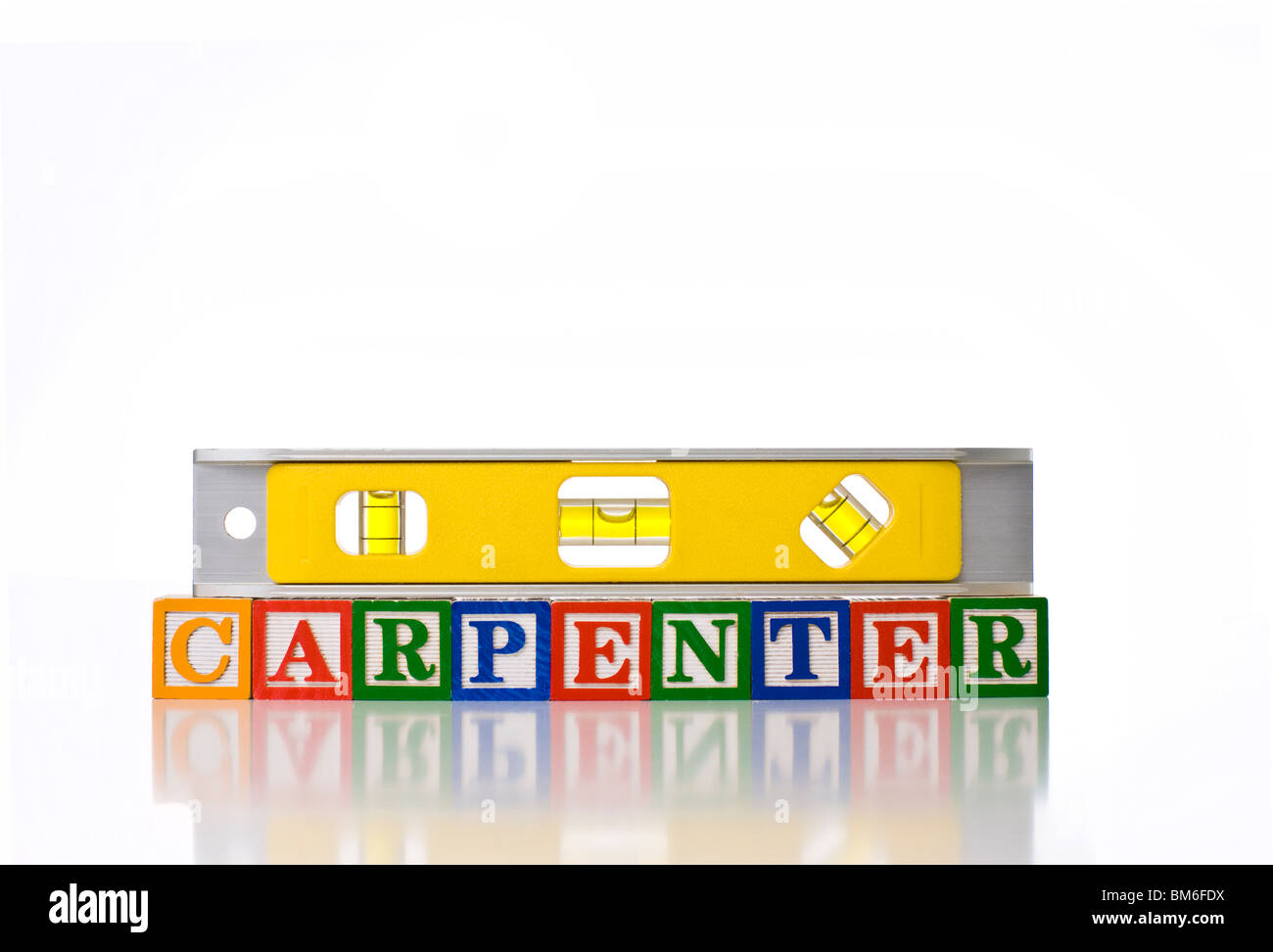 Yellow spirit level hi-res stock photography and images - Alamy