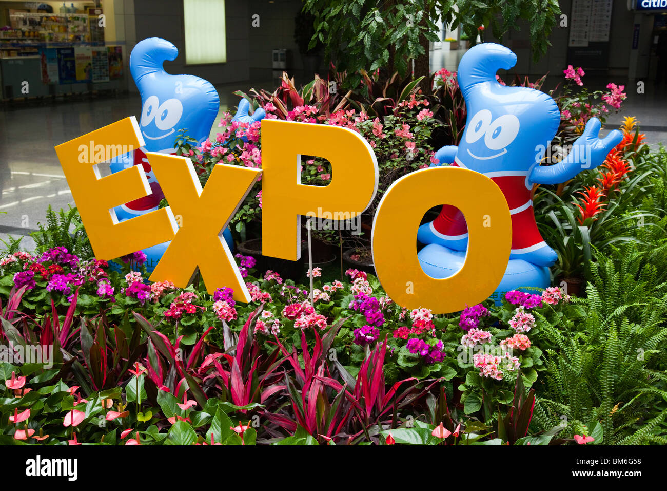 Shanghai expo 2010 hi-res stock photography and images - Alamy