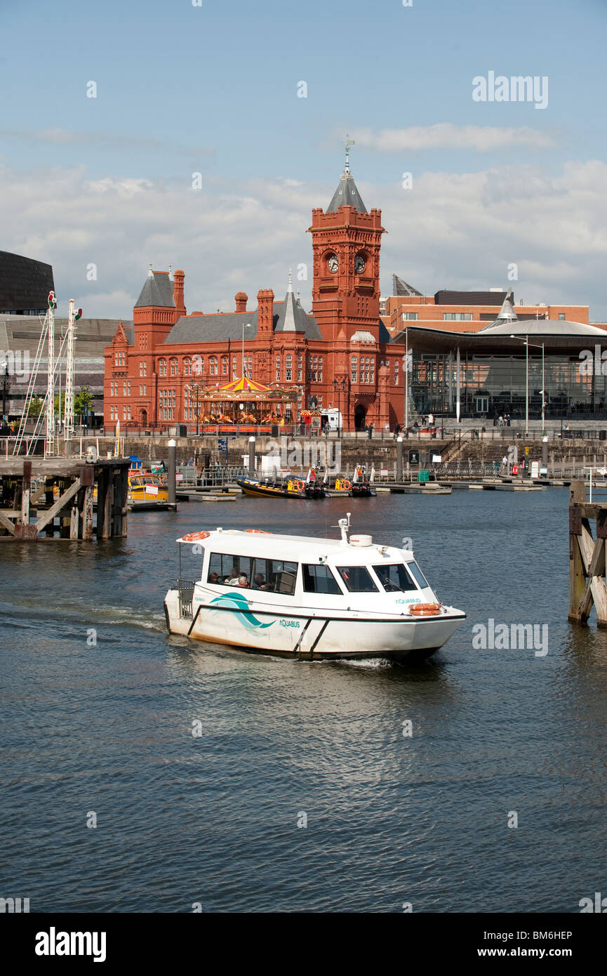 Cardiff bay aquabus hi-res stock photography and images - Alamy