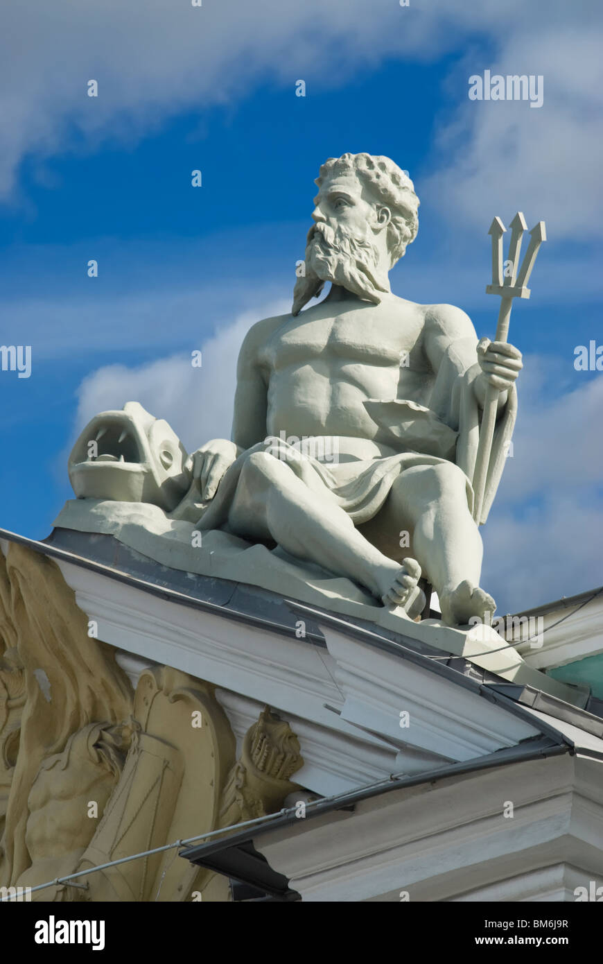 Neptune statue neptune figure hi-res stock photography and images - Alamy