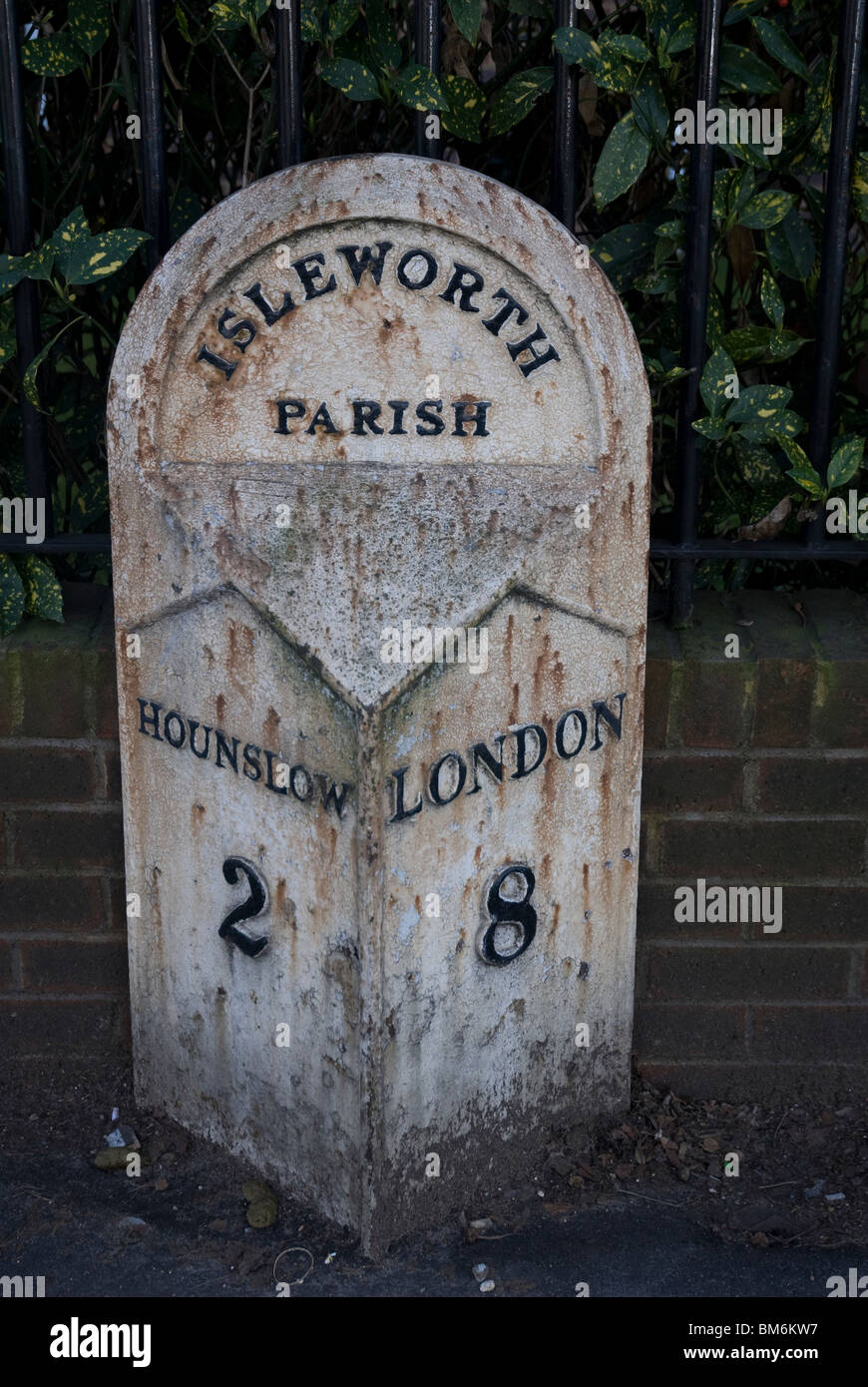Old isleworth london england hi-res stock photography and images - Alamy