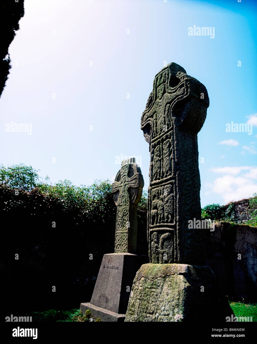 Medieval burial crosses hi-res stock photography and images - Alamy