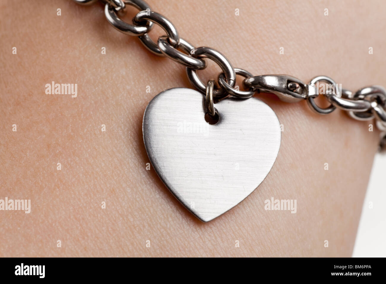 Chain link hi-res stock photography and images - Alamy