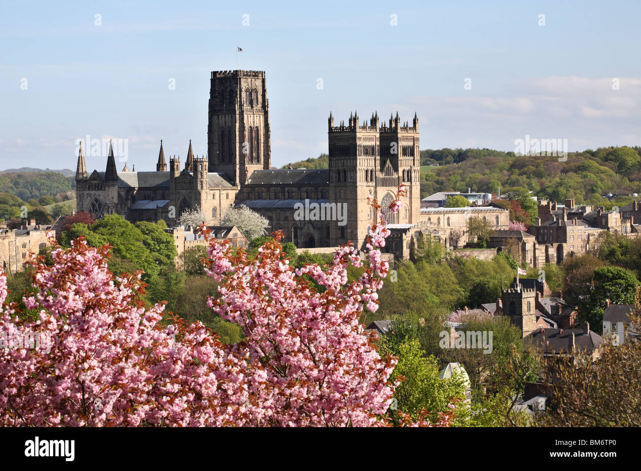 Durham cathedral exterior hi-res stock photography and images - Alamy