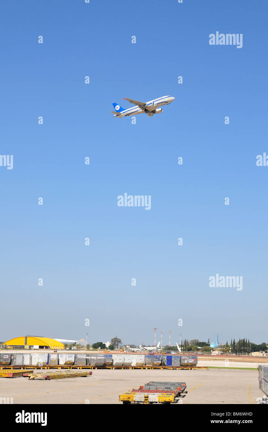 Israel, Ben-Gurion international Airport passenger jet at takeoff Stock ...