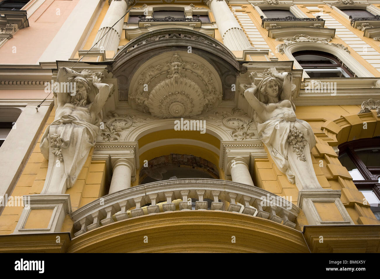 Art Deco architecture, Budapest, Hungary Stock Photo - Alamy