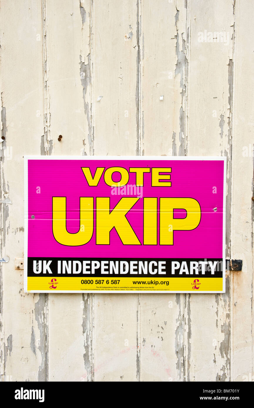 Campaign poster wall hi-res stock photography and images - Alamy