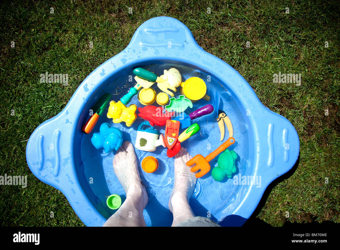 Paddling pool feet hi-res stock photography and images - Alamy