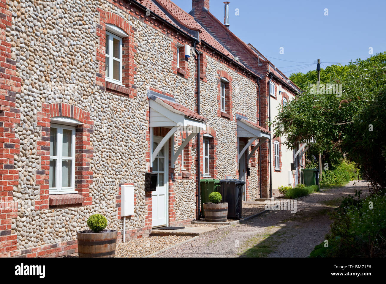 Norfolk Flint Houses High Resolution Stock Photography and Images - Alamy