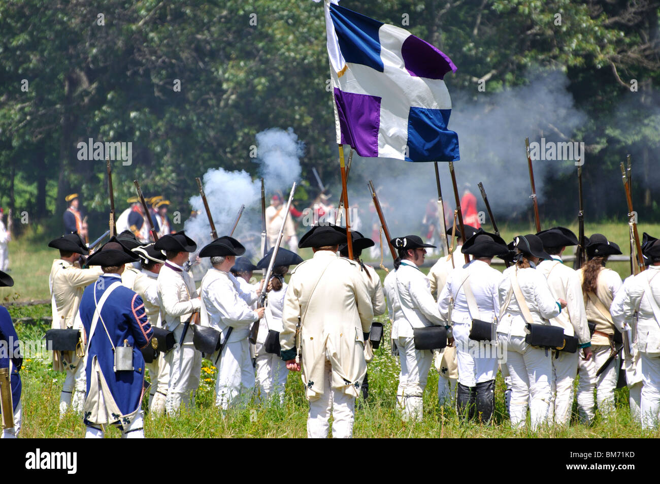 American patriots in battle - costumed American Revolutionary War era ...