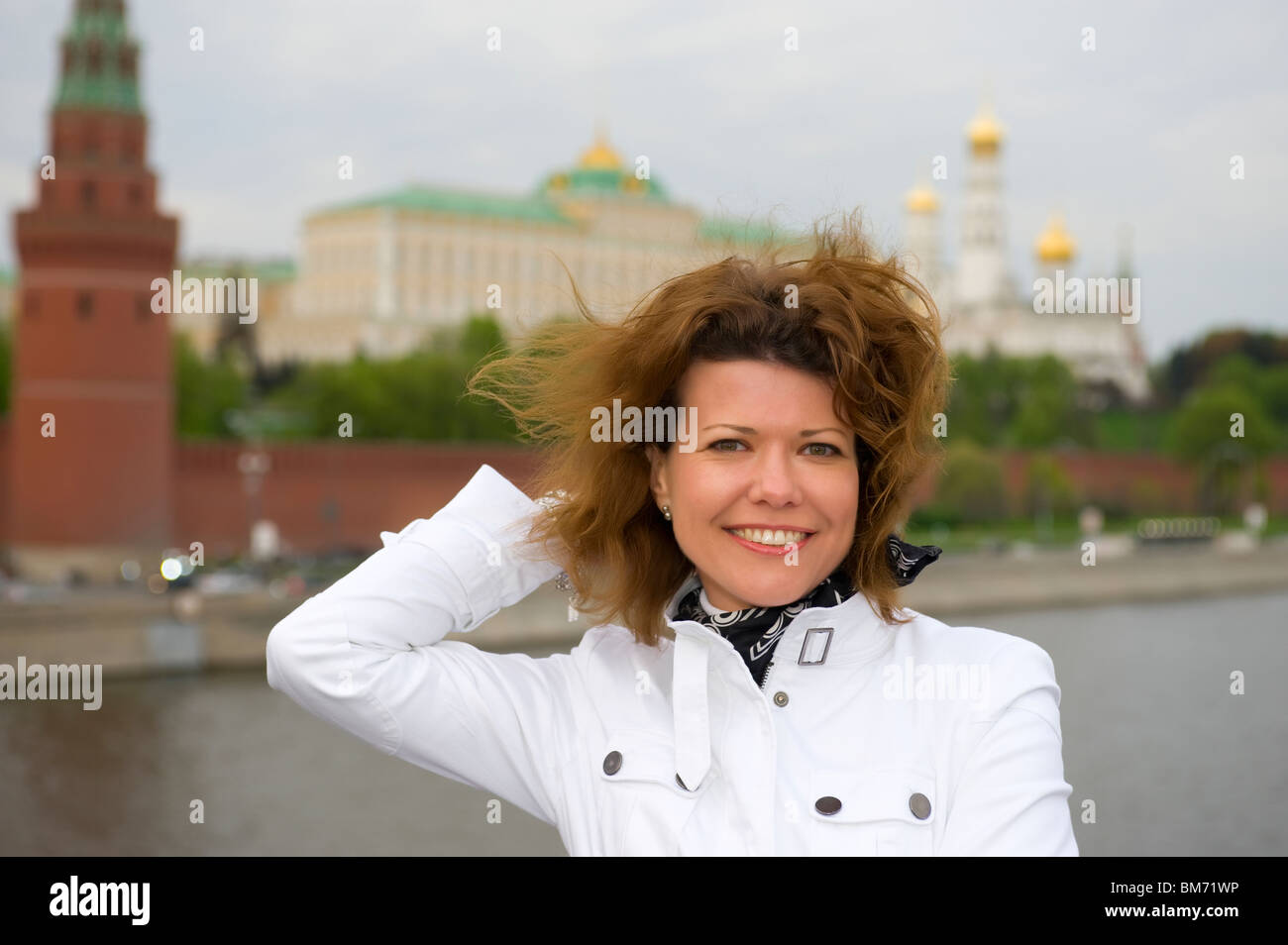 portrait Russian people - woman and Moscow kremlin Stock Photo - Alamy