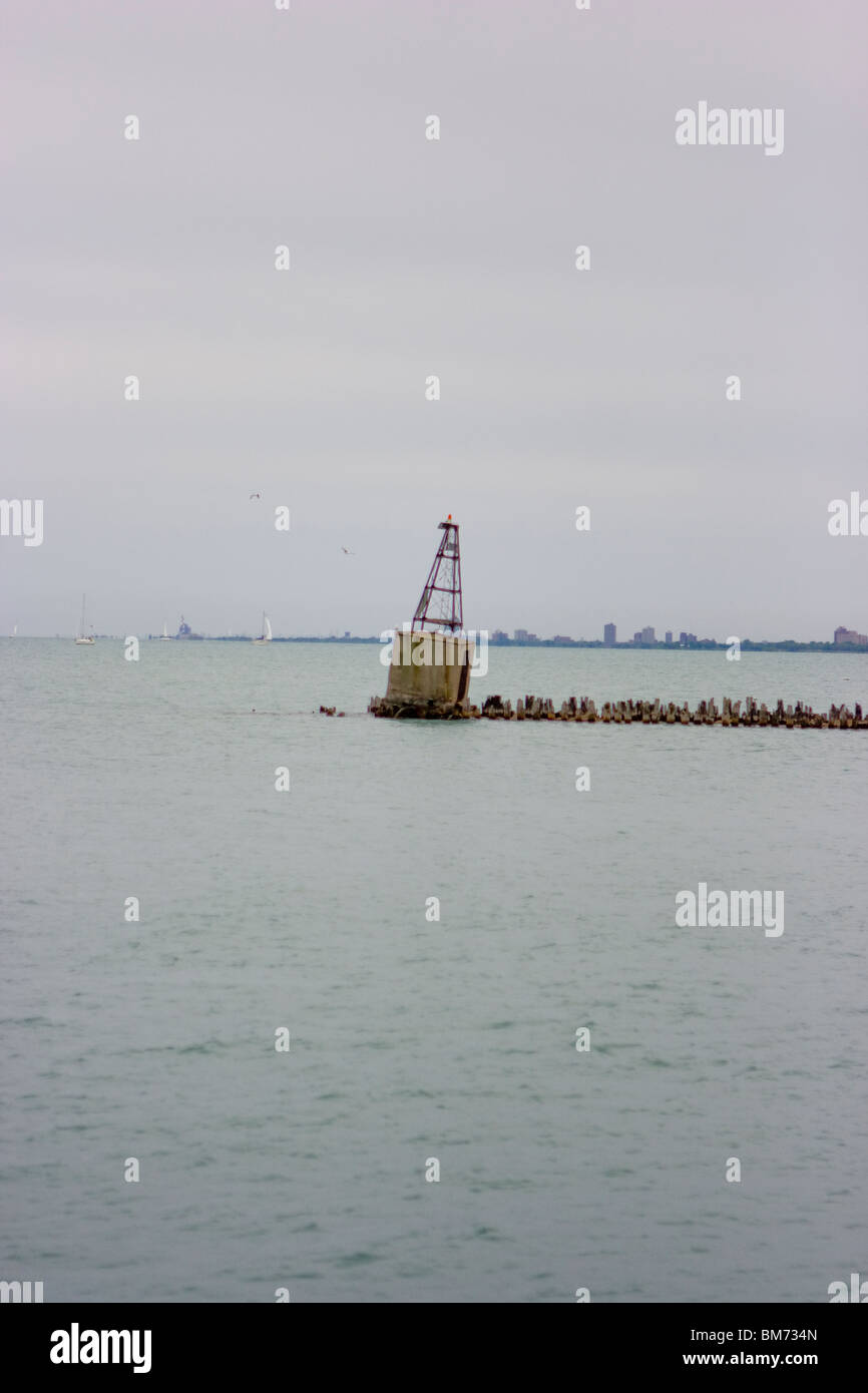 Illinois chicago lake michigan breakwater hi-res stock photography and ...