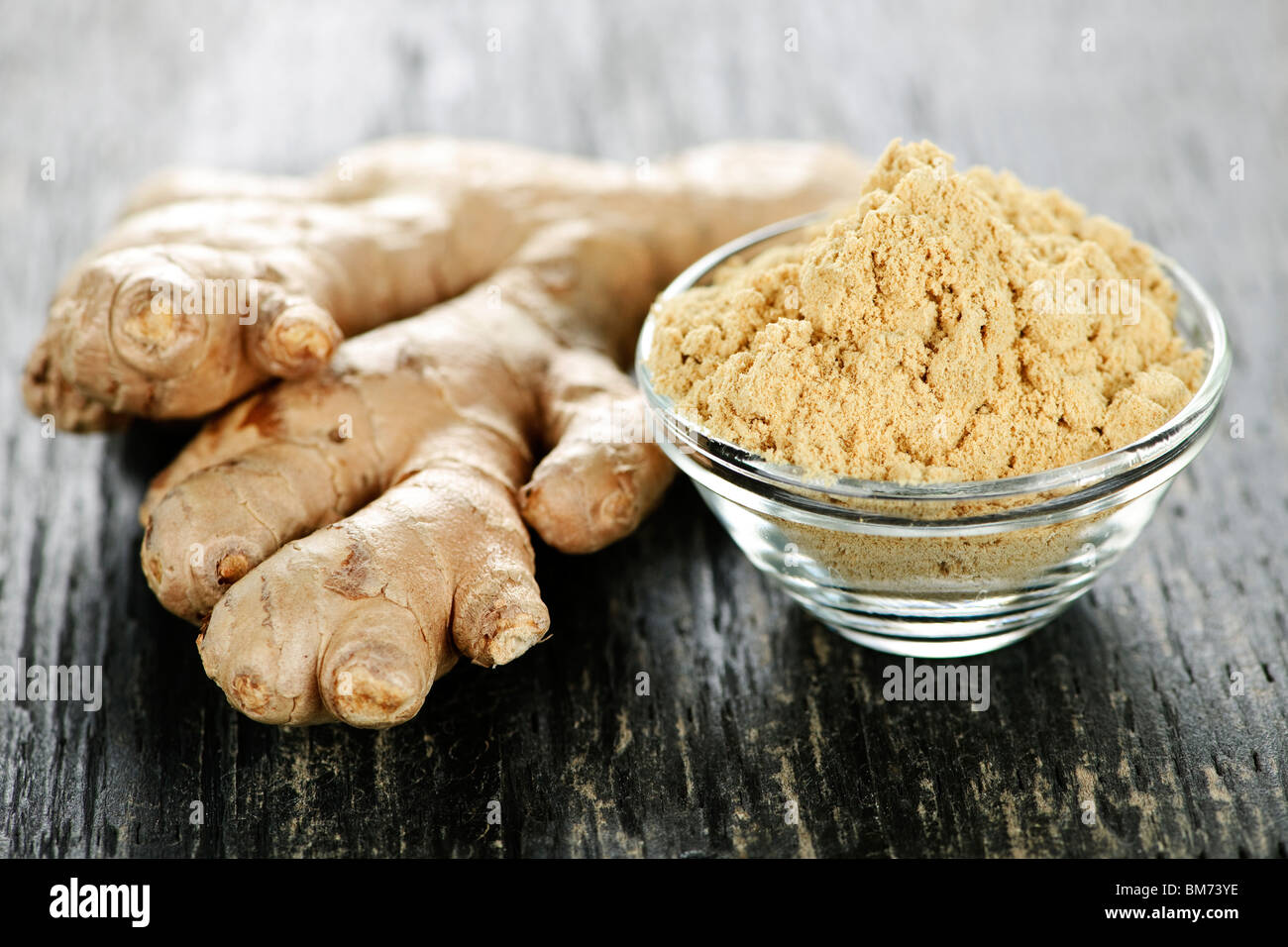 Ginger root and powder hi-res stock photography and images - Alamy