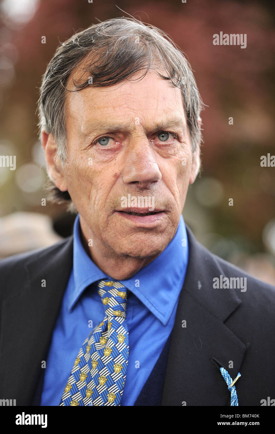 HENRY CECIL RACE HORSE TRAINER RACE HORSE TRAINER YORK RACECOURSE YORK ...