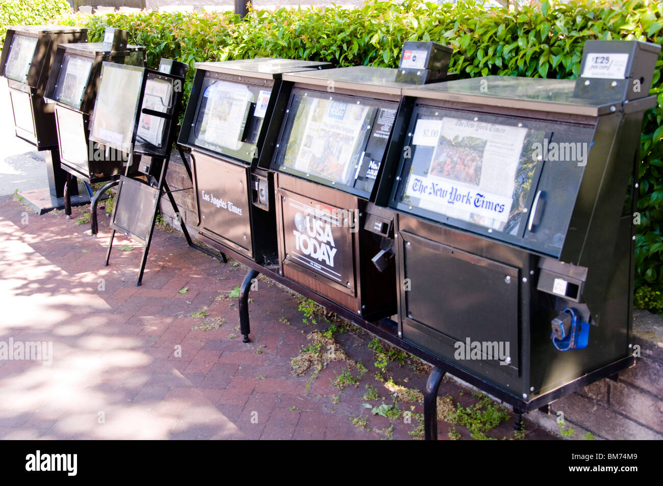 Newspaper vending machines news los angeles hi-res stock photography ... Newspaper vending machines news los angeles hi-res stock photography ...