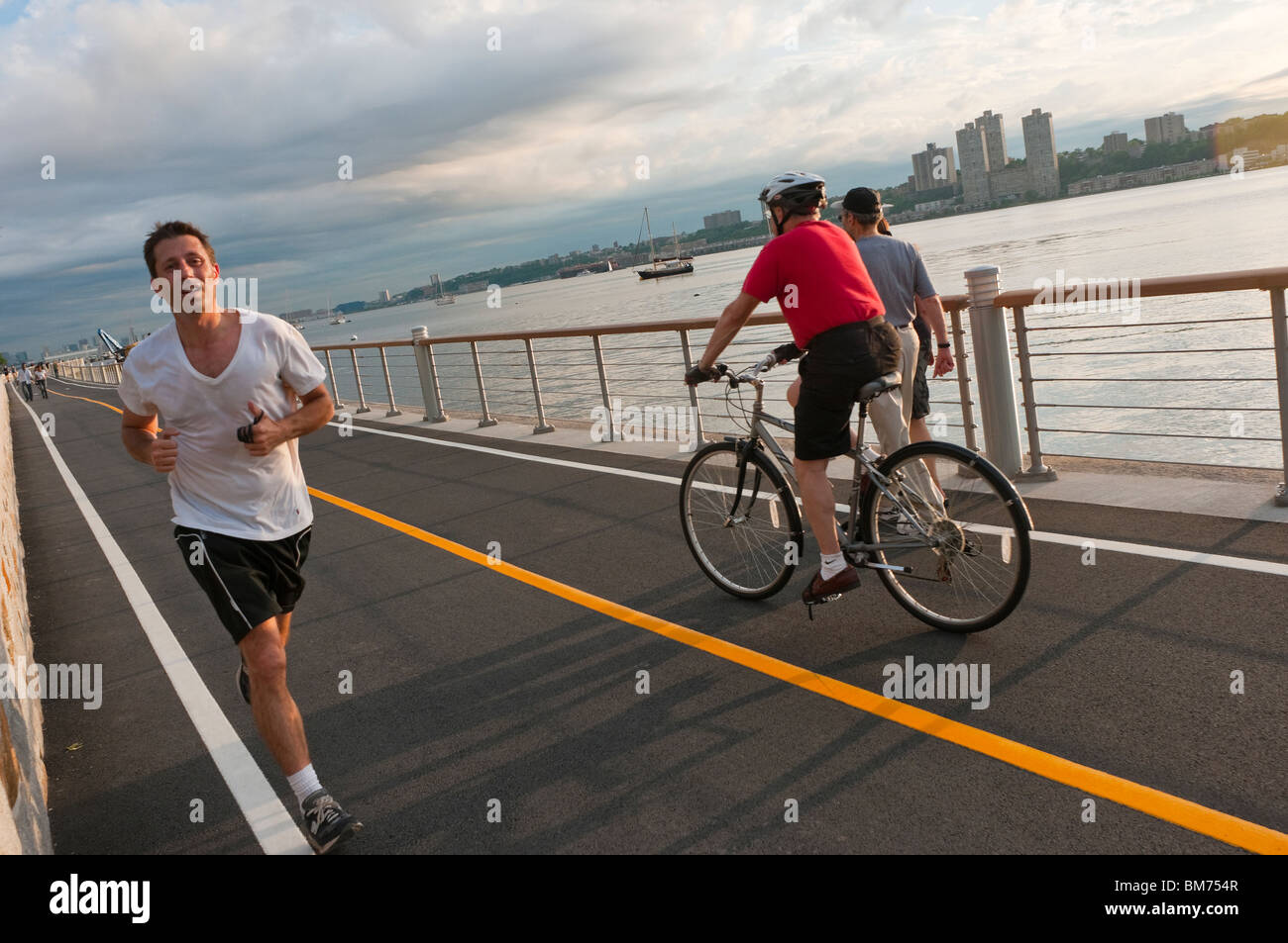 New York, NY Riverwalk in Riverside Park Stock Photo - Alamy