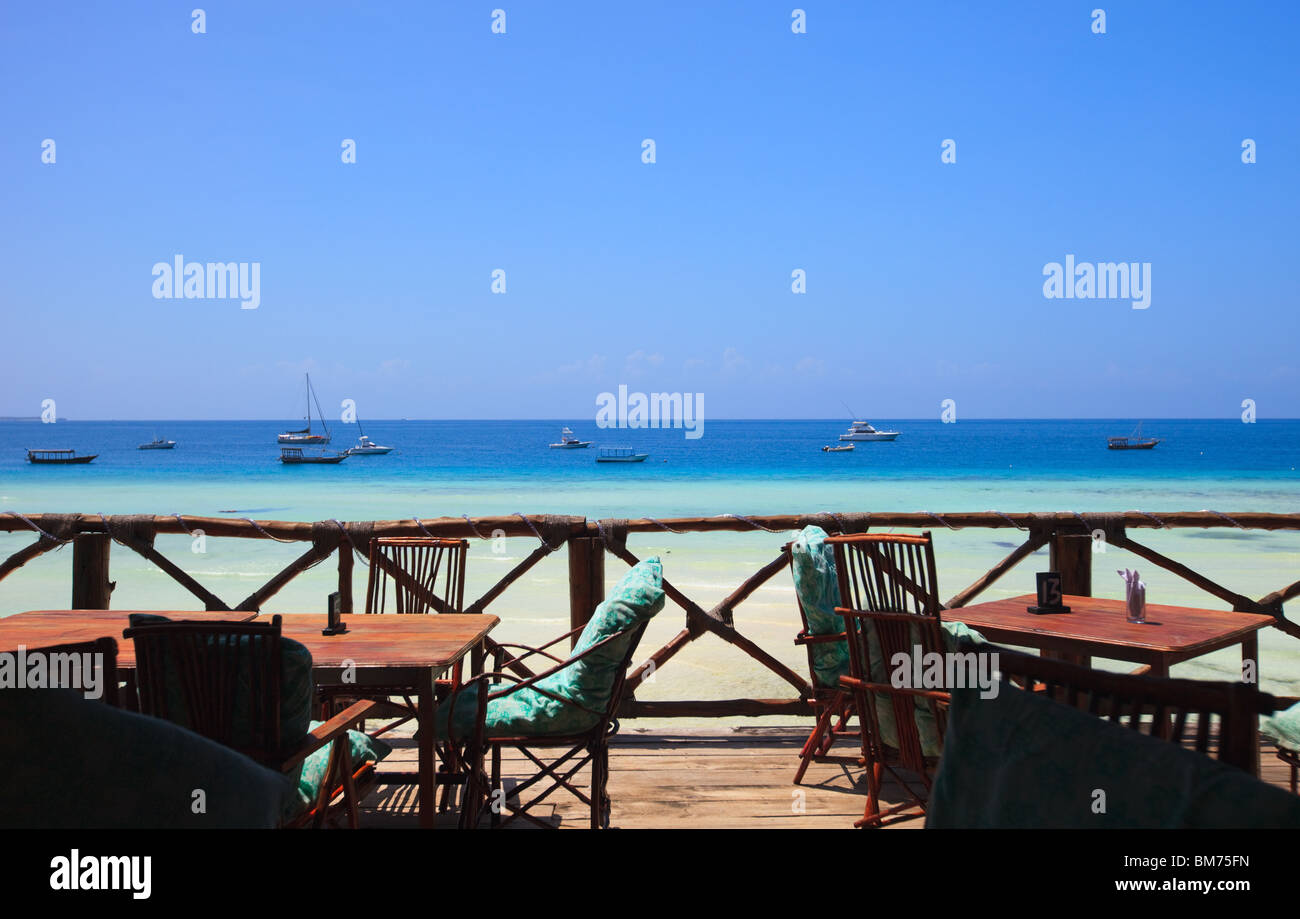 Coastal restaurant hi-res stock photography and images - Alamy