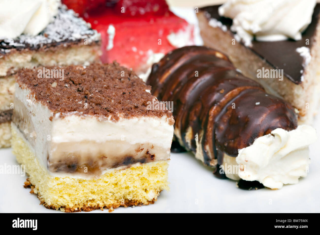 Truffle cakes hi-res stock photography and images - Alamy