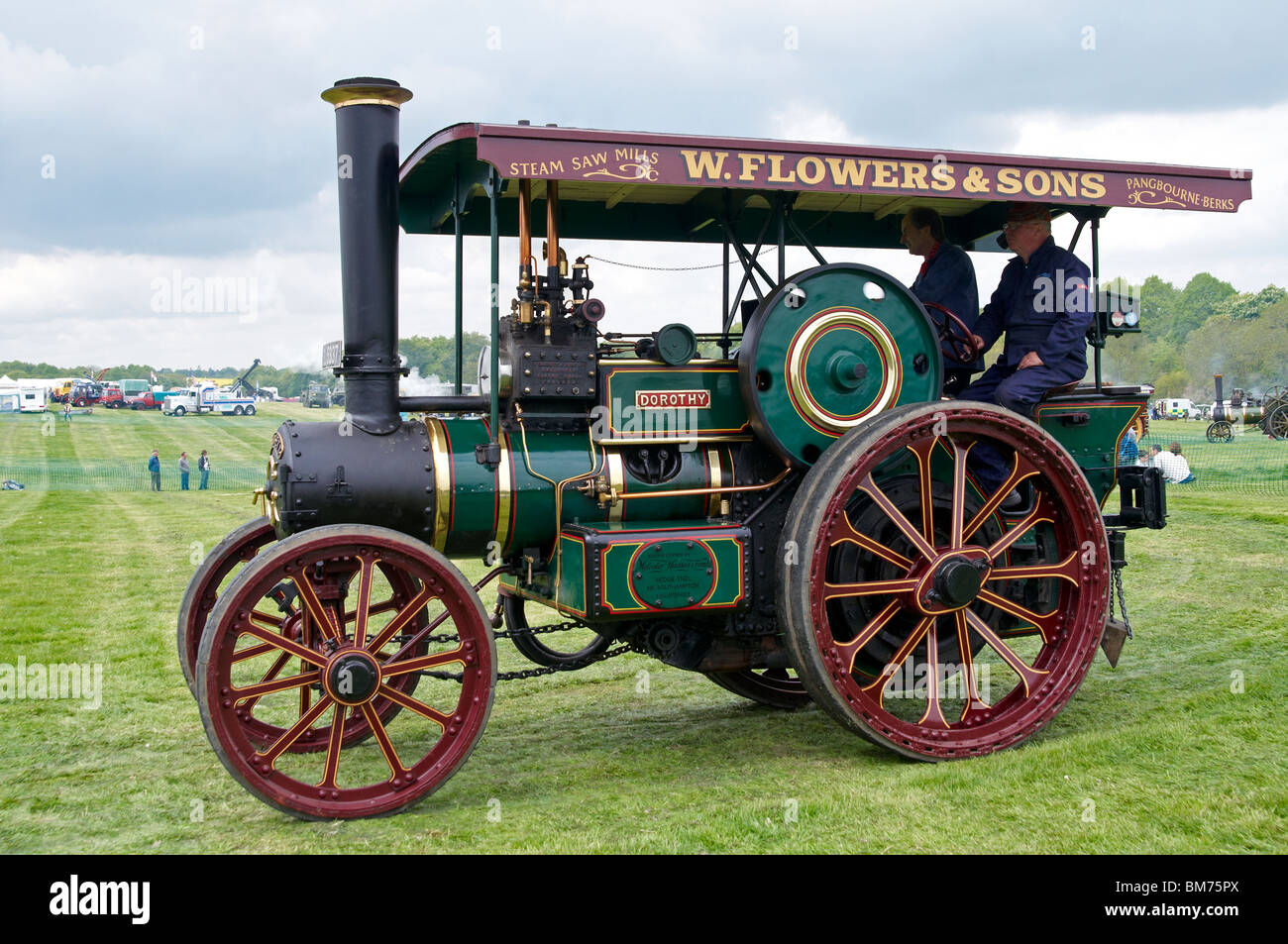 Old farm engines hi-res stock photography and images - Alamy