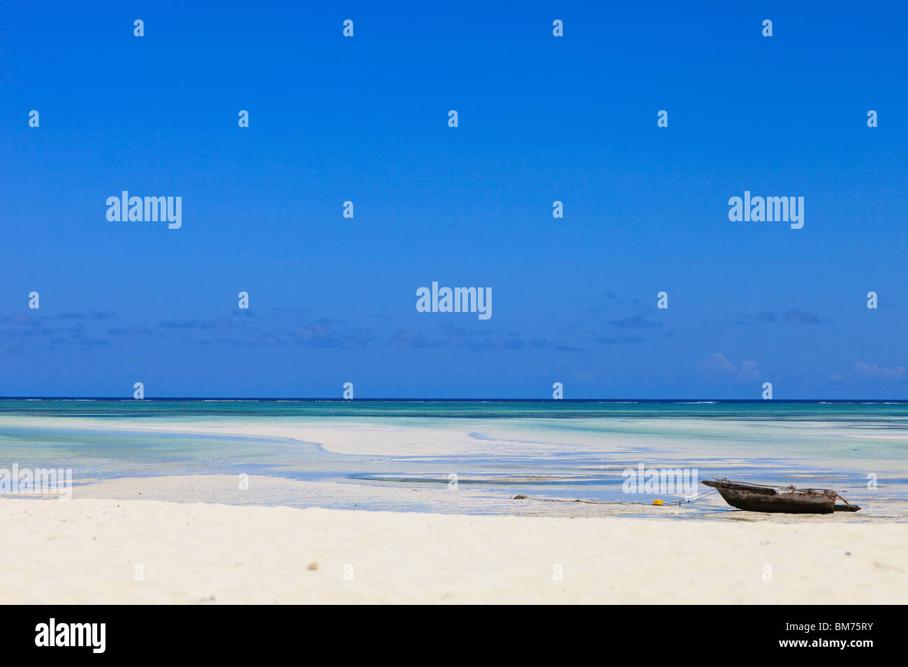 Calm tropical beach landscape hi-res stock photography and images - Alamy